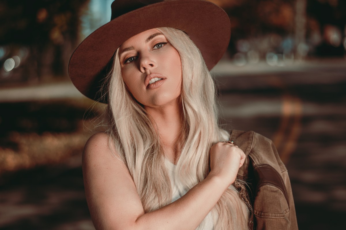 HOW I GOT THE SHOT – SHALLOW DEPTH OF FIELD PORTRAITS USING HSS – BUFF ...